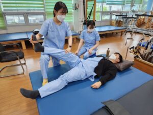 신입 물리치료사를 위한 ROM(range of motion) exercise – Lower extremity 실습 - 서울퍼스트병원